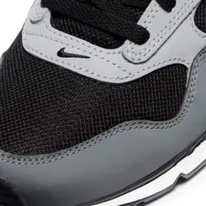 Nike Max Correlate Sneakers
