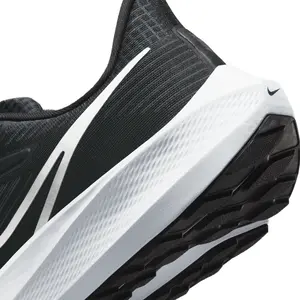 Nike Pegasus 39 Road Running Shoes