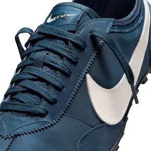 Nike Low-top Retro Casual Sneakers - Black