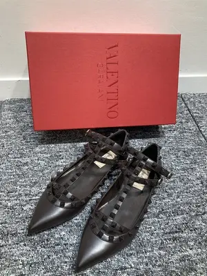 Valentino Garavani Rockstud Leather Ballerina Flats - Brown