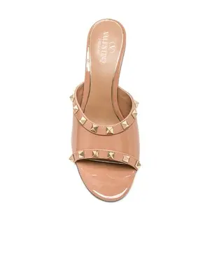 Valentino Garavani 80mm Rockstud Patent Leather Mules - Nude