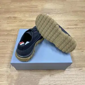 Thom Browne Molded-sole Lace-up Duck Shoes