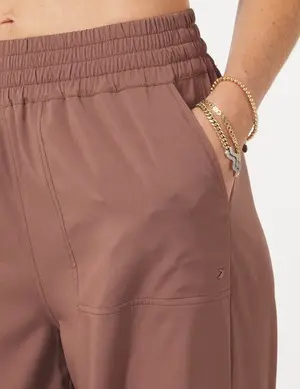 GLYDER Sydney Wide-leg Stretch Woven Pants - Mocha