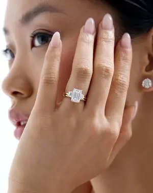Ring Concierge 3.72 Ct. Emerald Lab Diamond Engagement Ring In Whisper Thin® Embrace Setting - Gold