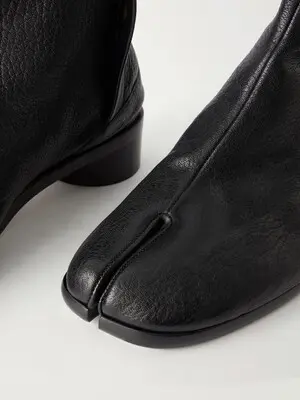 MAISON MARGIELA Tabi Split-toe Leather Boots - Black