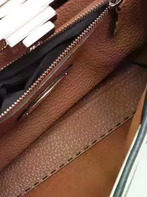 Fendi 2000-2010 Medium Leather Selleria Peekaboo Iconic Satchel