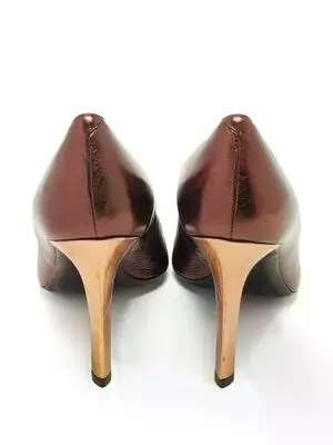 ROGER VIVIER Belle Vivier Leather Pumps With Metallic Buckle