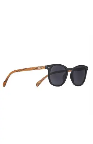INTI EYEWEAR Wooden Temple Polarized Sunglasses