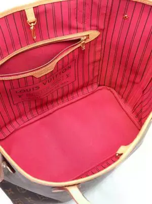 LOUIS VUITTON 2021 Mm Neverfull Tote Bag - Brown