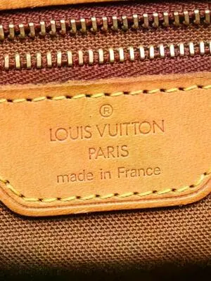 LOUIS VUITTON 2002 Gm Vivian Monogram-pattern Tote Bag