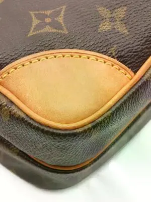 LOUIS VUITTON Monogram Canvas Crossbody Bag