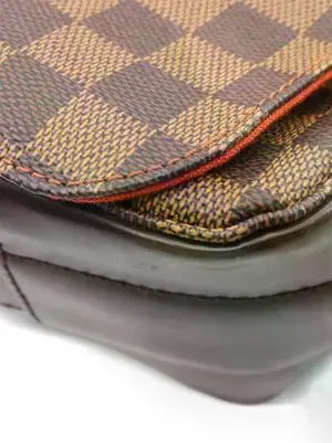 LOUIS VUITTON Damier Ebene Bastille Messenger Bag