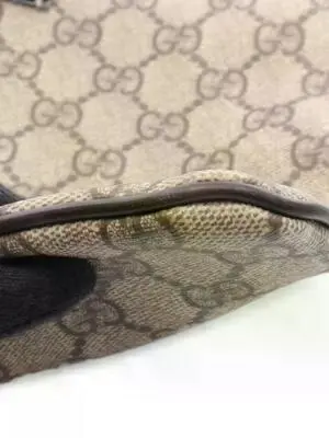 Gucci Gg Supreme Monogram Shoulder Bag