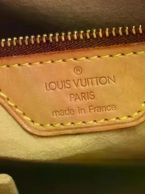 LOUIS VUITTON 2001 Gm Looping Monogram Tote Bag