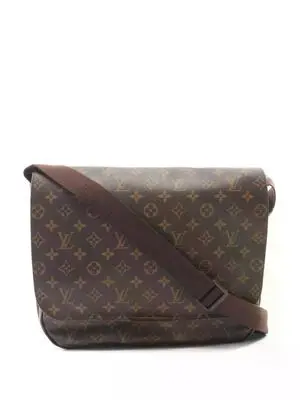 LOUIS VUITTON Beaubourg Monogram Messenger Bag