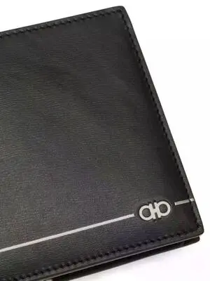 FERRAGAMO Gancini Wallet