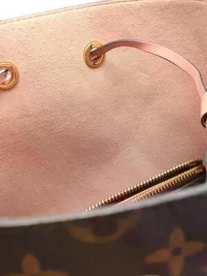 LOUIS VUITTON Monogram Neo Noe Shoulder Bag