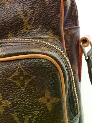 LOUIS VUITTON 2003 Amazone Monogram Cross Body Bag