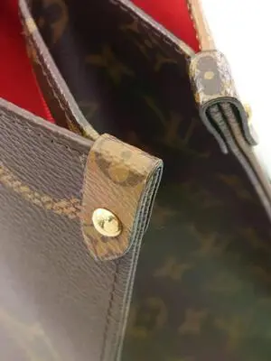 LOUIS VUITTON Monogram Giant Reverse Onthego Mm Tote Bag - Brown
