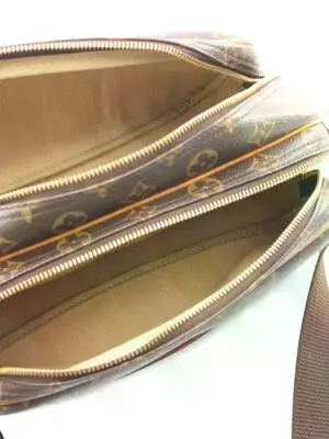 LOUIS VUITTON Monogram Reporter Pm Shoulder Bag