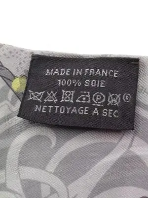 Hermès Ex-libris Les Parisiennes Silk Scarf - Grey