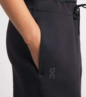 On Focus Tech Sweatpants - Black
