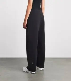On Focus Tech Sweatpants - Black