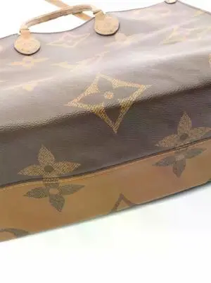 LOUIS VUITTON Monogram Giant Tote Bag
