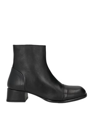 NILA & NILA Ankle Boots In Leather - Black