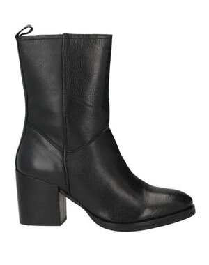 NILA & NILA Leather Ankle Boots