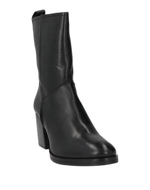 NILA & NILA Leather Ankle Boots