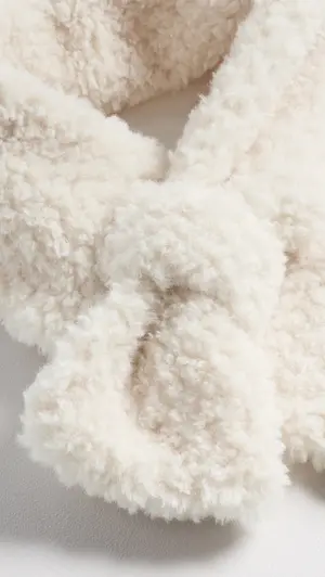 Hat Attack Teddy Sherpa Pull Thru Scarf