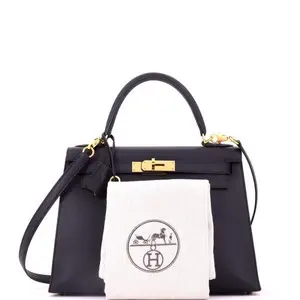 Hermès Kelly Handbag Epsom With Gold Hardware 28