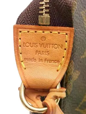 LOUIS VUITTON 2000 Monogram Pochette Accessoires Shoulder Bag