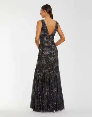 Mac Duggal Embellished Floral Sleeveless V-back Gown