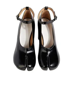 MAISON MARGIELA Minimal Solidcolour Leather Shoes