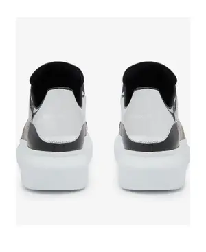Alexander McQueen Oversized Lace-up Sneakers - Black/silver