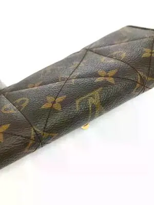 LOUIS VUITTON 2009 Monogram Etoile Sarah Wallet