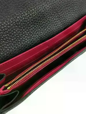 LOUIS VUITTON 2019 Taurillon Capucines Wallet Long Wallets