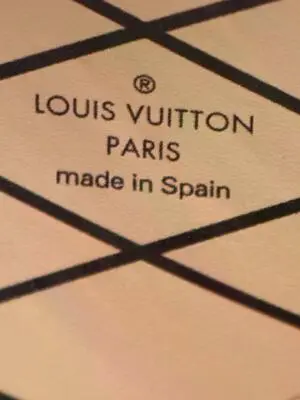 LOUIS VUITTON 2019 Epi Pochette Trunk Vertical Crossbody Bag