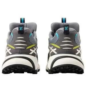 LOUIS VUITTON Tatic Runner Sneaker - Anthracite Gray