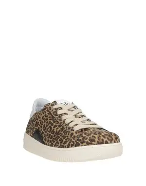 NILA & NILA Sneakers Sand Size Textile Fibers
