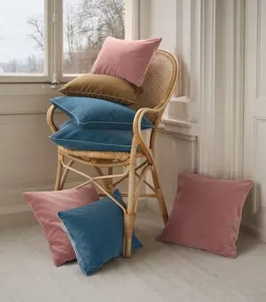 SCHLOSSBERG Velvet Elodie Cushion - Pink
