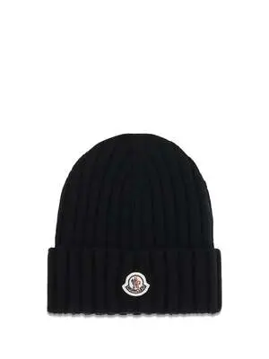 Moncler Wool Beanie With Logo - Black