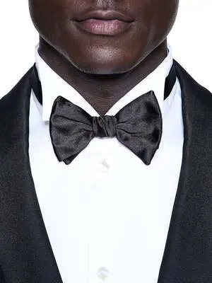 Giorgio Armani Pure Silk Self-tie Bow Tie