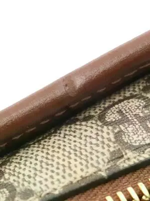 Gucci 2000-2015 Gg Supreme Interlocking G Crossbody Bag - Neutrals