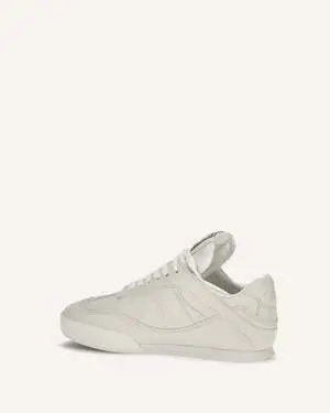 Chloé Kick Sneakers
