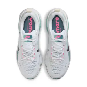 Nike Vomero 18 Road Running Shoes