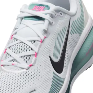 Nike Vomero 18 Road Running Shoes