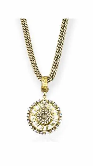 BAYEMEYC Galassia Medallion Necklace - Gold